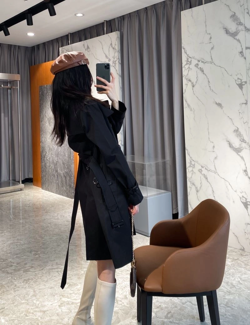 Legit Burberry Outwear