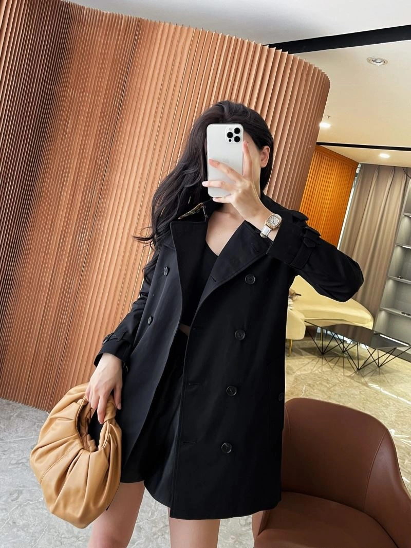 Accurate model Burberry Outwear