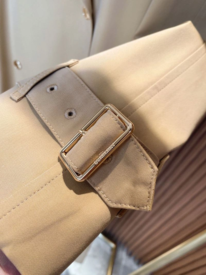 Discounted Burberry Outwear