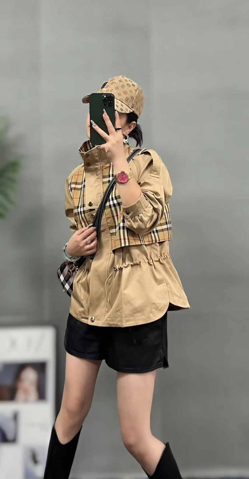 Accurate model Burberry Outwear