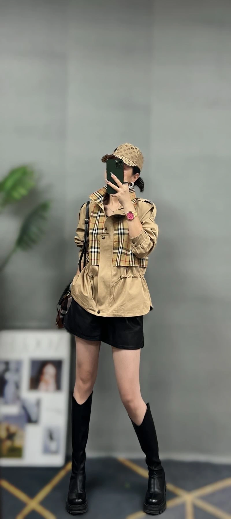 Accurate model Burberry Outwear