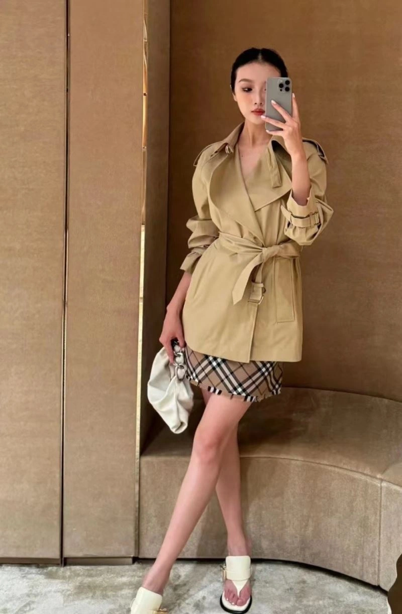 Economical Burberry Outwear