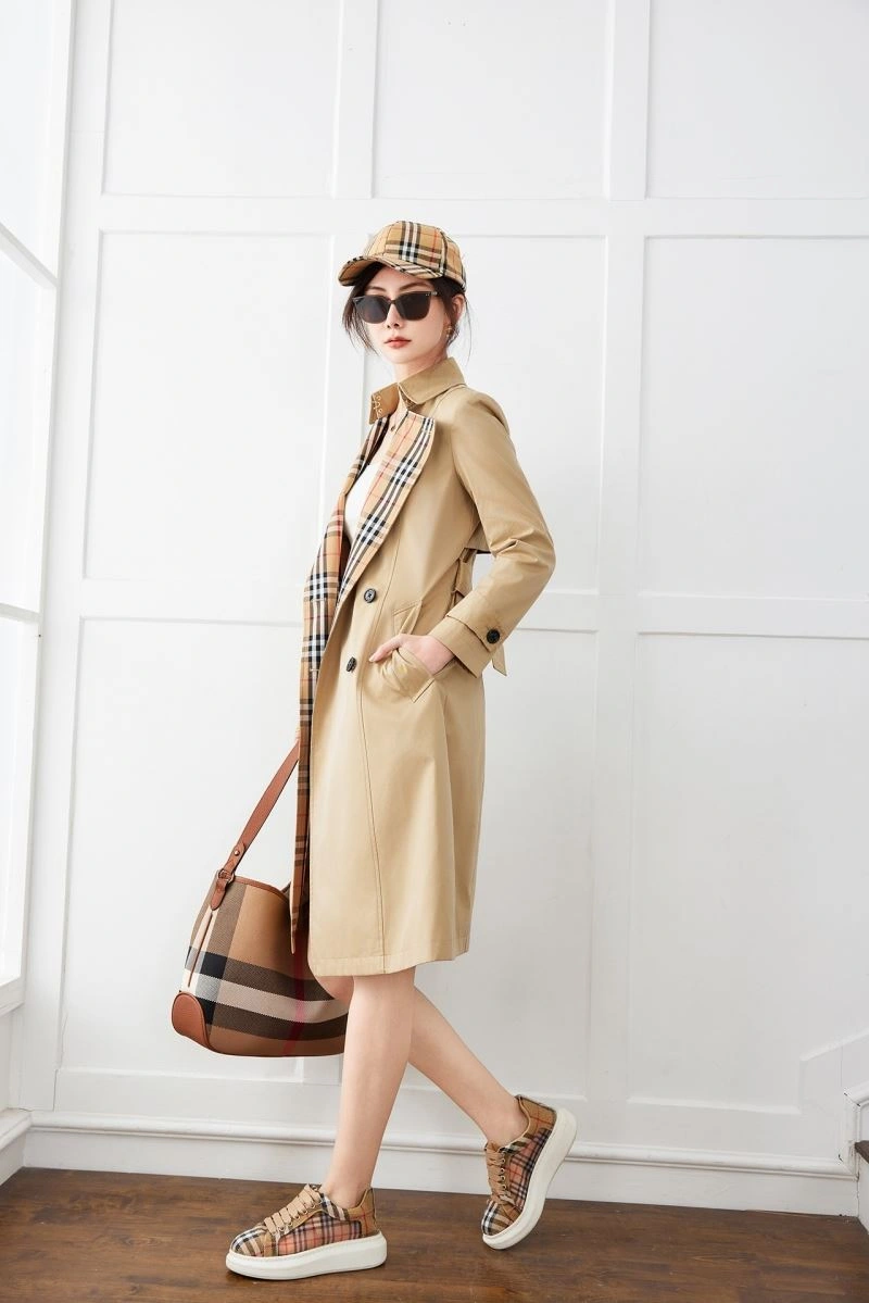 Top match Burberry Outwear