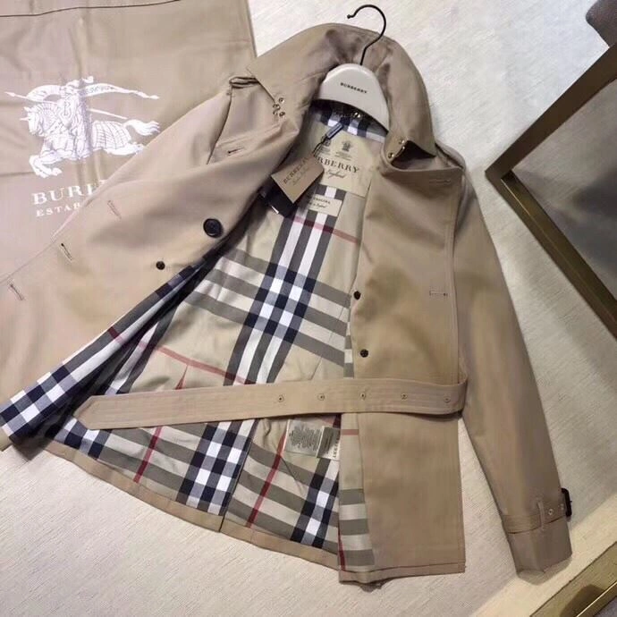 Factory-made Burberry Outwear