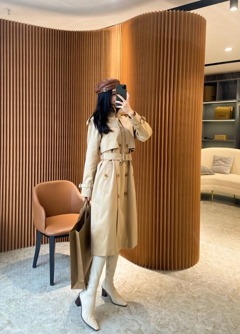 Economical Burberry Outwear