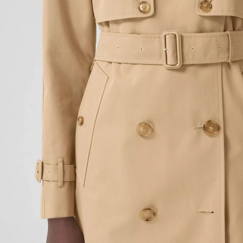 Economical Burberry Outwear