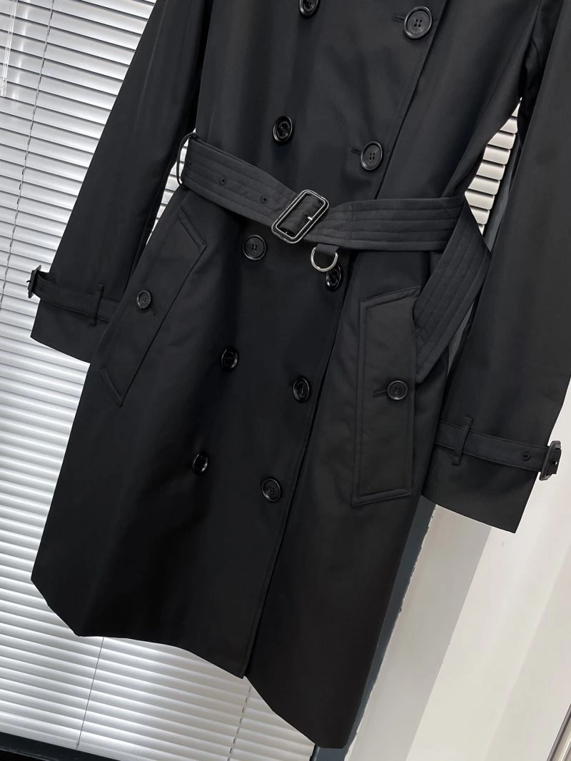 Economical Burberry Outwear