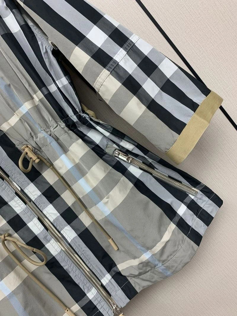 Brand-original Burberry Outwear