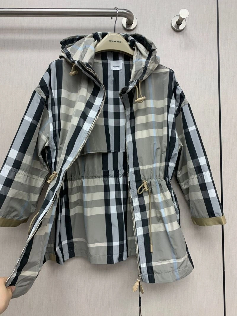 Brand-original Burberry Outwear