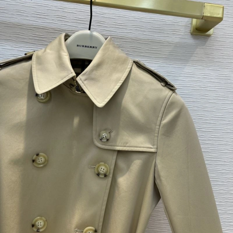 Official Burberry Outwear