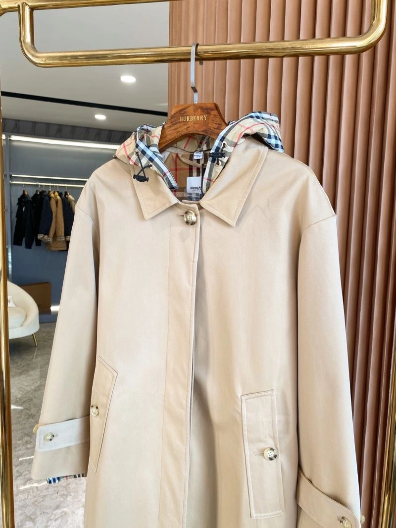 High accuracy Burberry Outwear