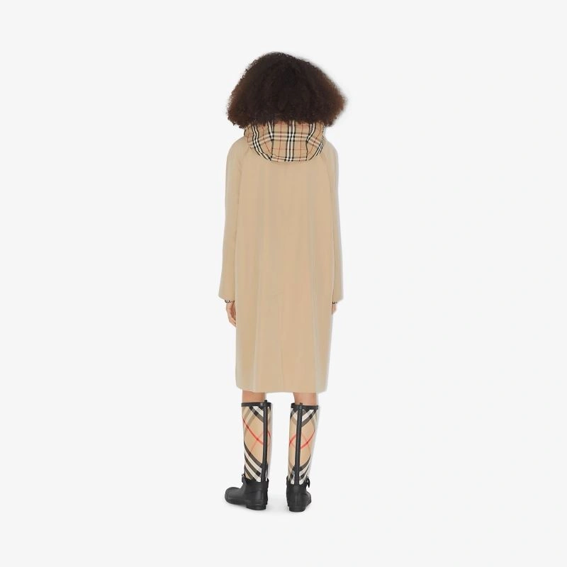 Accurate model Burberry Outwear