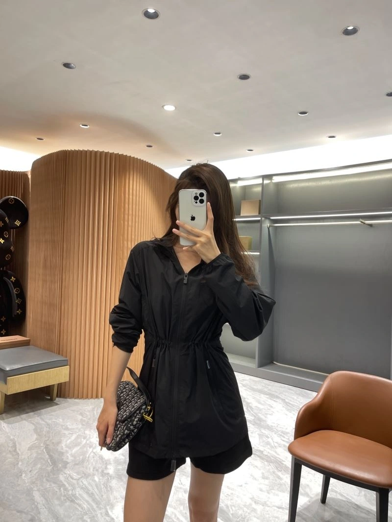 Brand-original Burberry Outwear