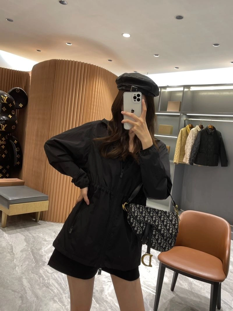 Brand-original Burberry Outwear