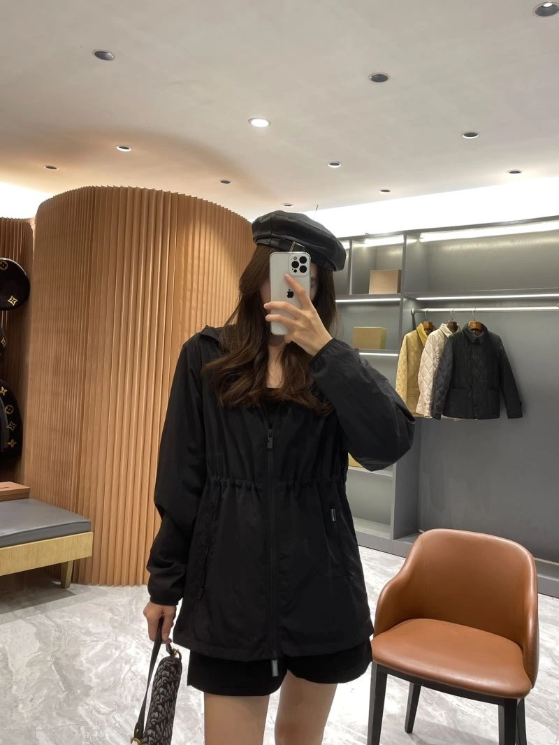 Brand-original Burberry Outwear