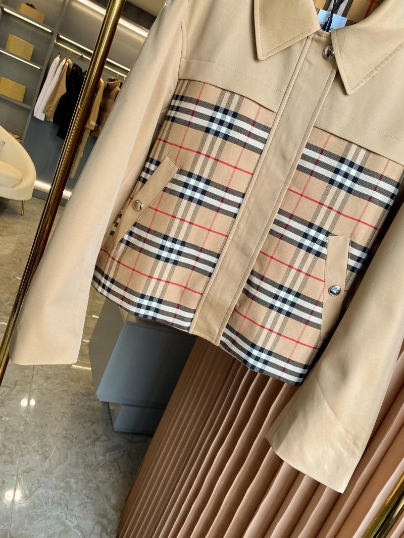 Bargain Burberry Outwear