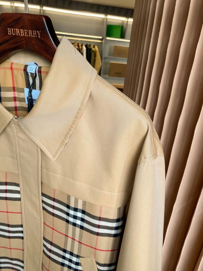 Bargain Burberry Outwear