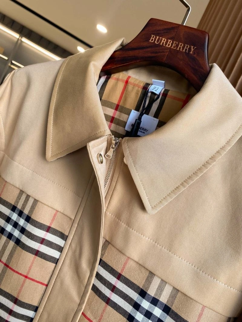 Bargain Burberry Outwear