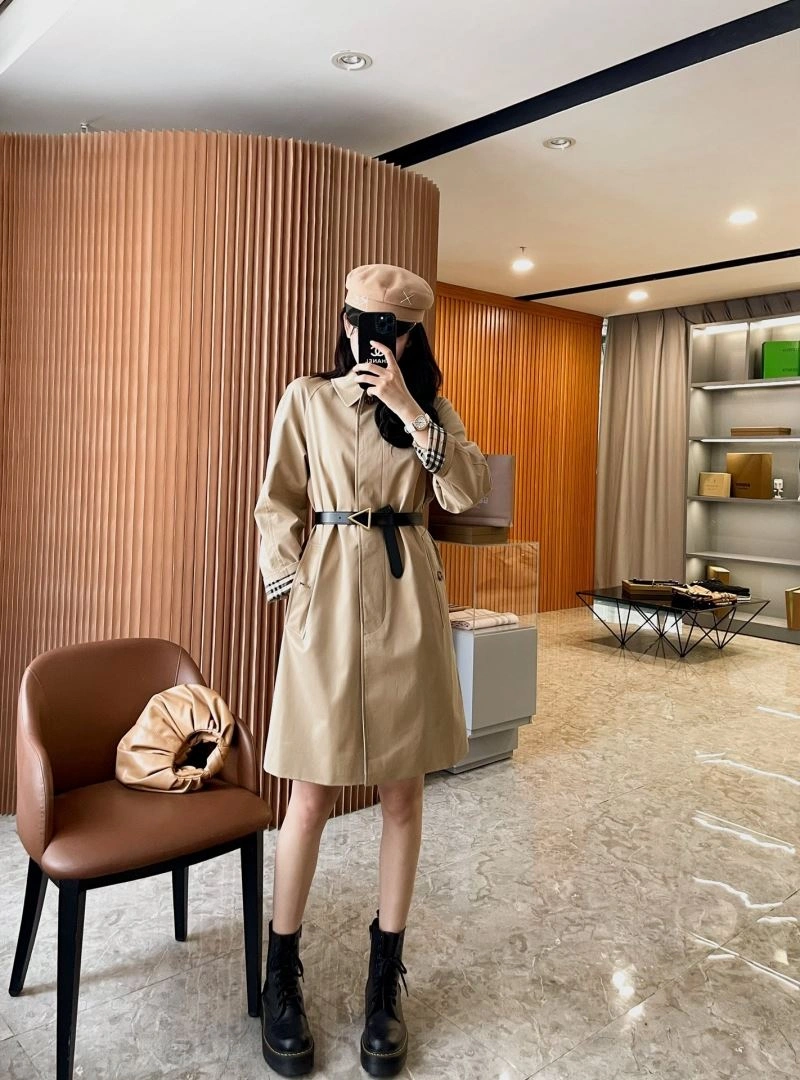 Inexpensive Burberry Outwear