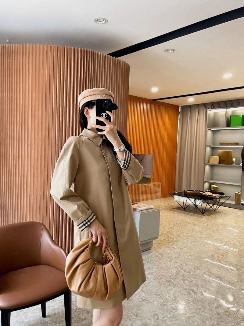 Inexpensive Burberry Outwear