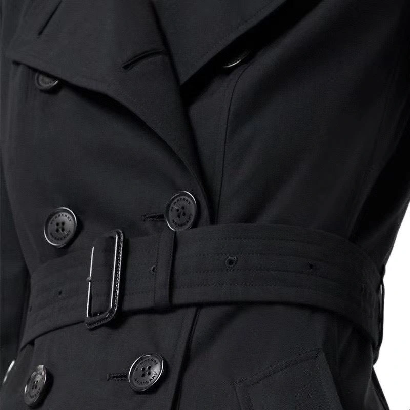 Low-cost Burberry Outwear