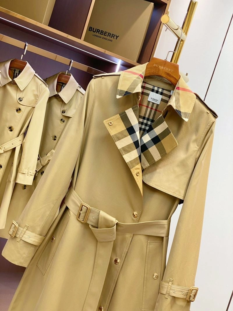 High fidelity Burberry Outwear
