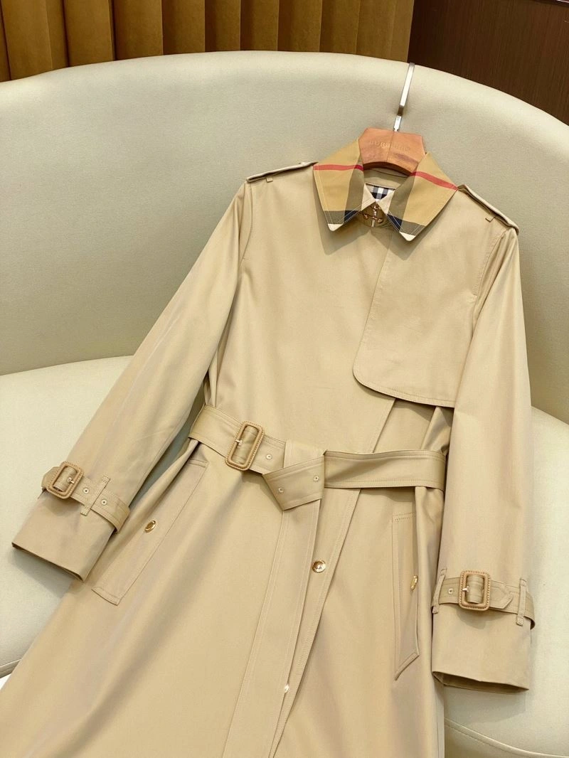 Low-cost Burberry Outwear