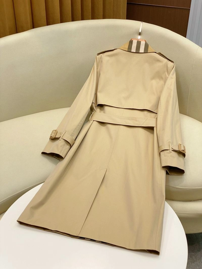 Low-cost Burberry Outwear