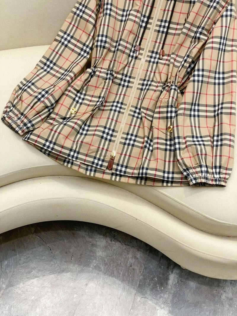 Accurate model Burberry Outwear