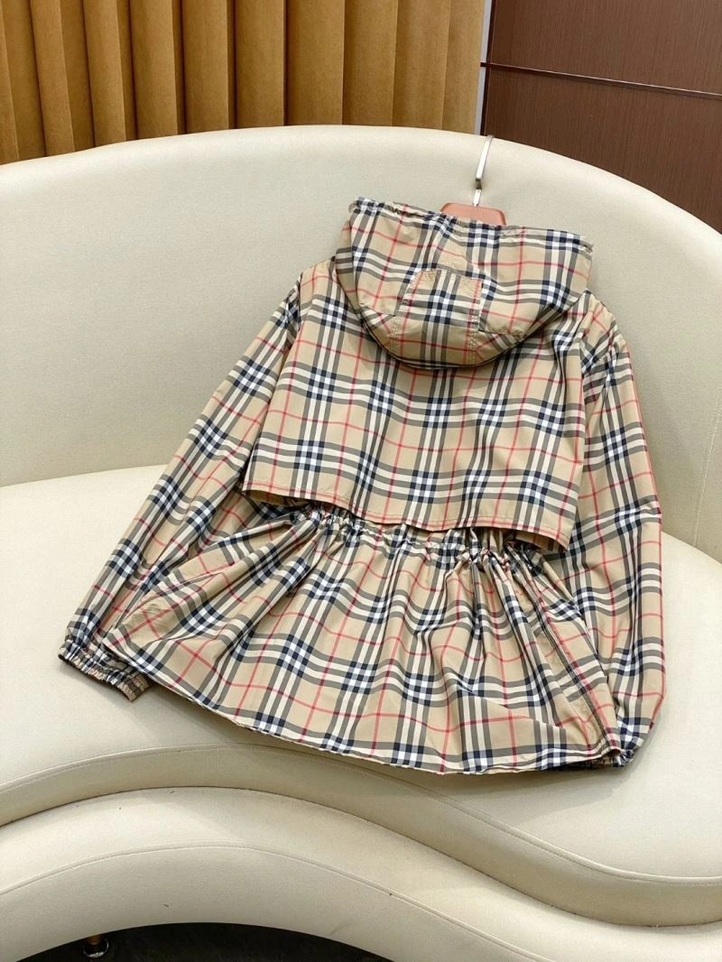 Accurate model Burberry Outwear