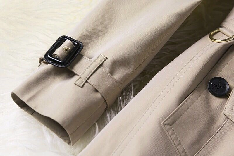 Accurate model Burberry Outwear