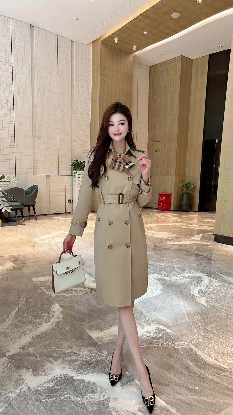 Inexpensive Burberry Outwear