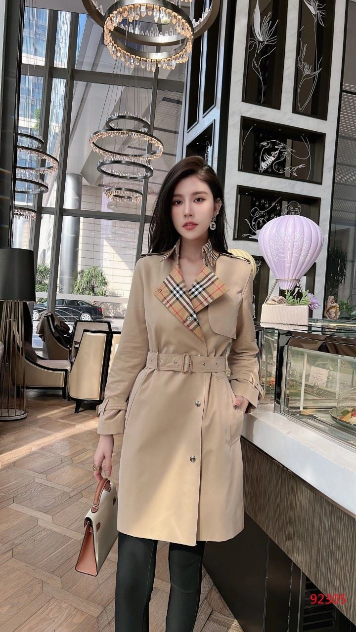 High accuracy Burberry Outwear