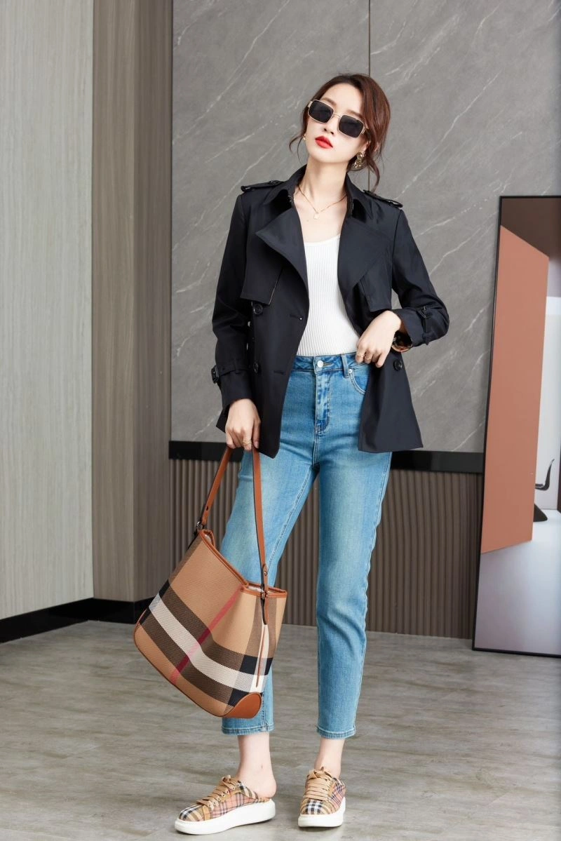 Factory-made Burberry Outwear