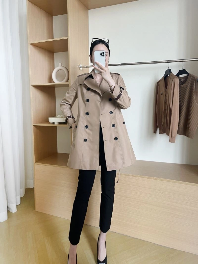 Legit Burberry Outwear