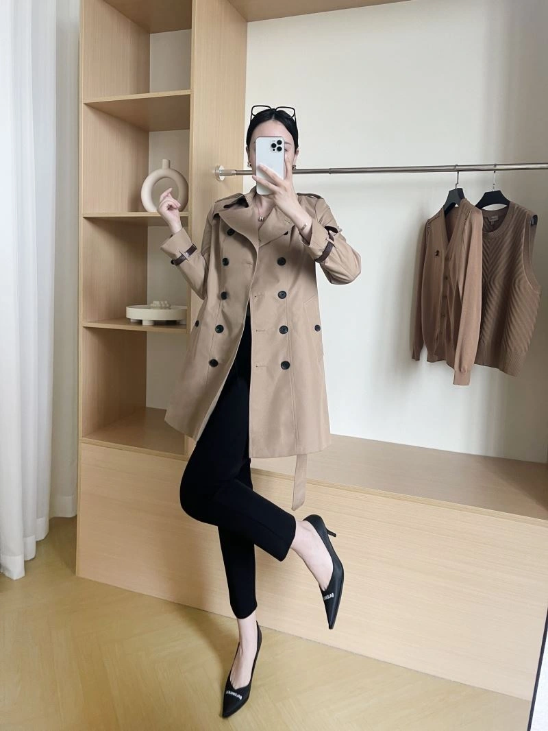 Legit Burberry Outwear