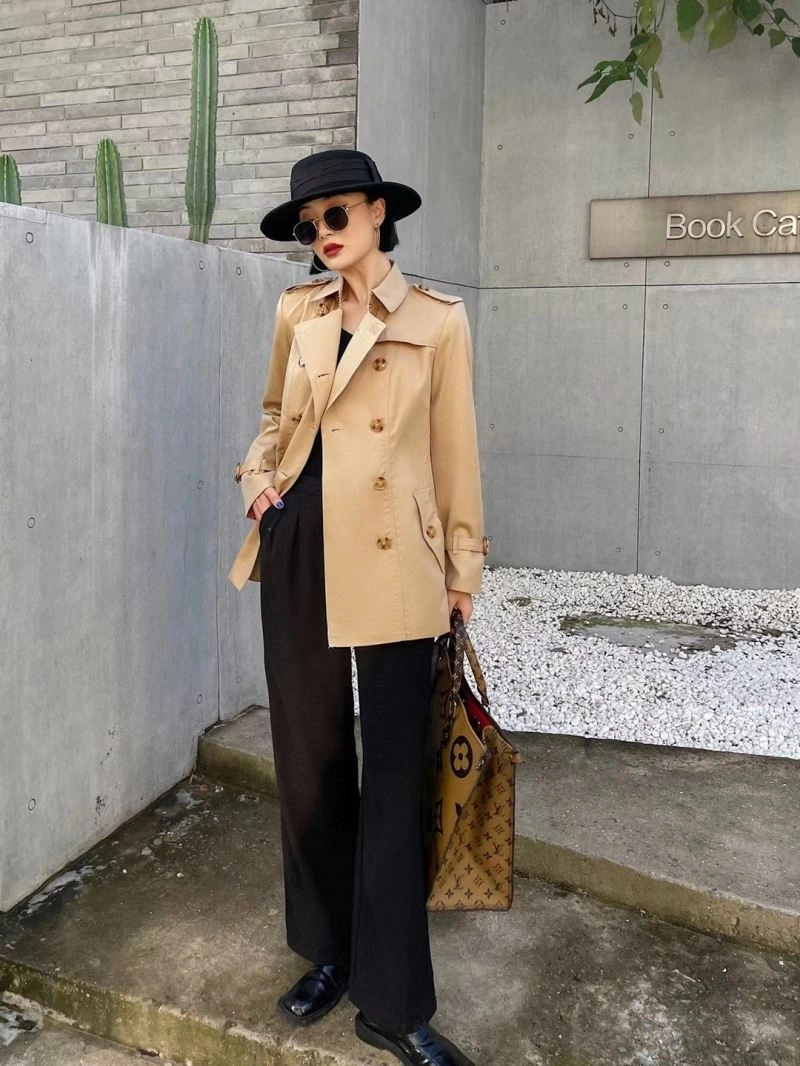 Inexpensive Burberry Outwear