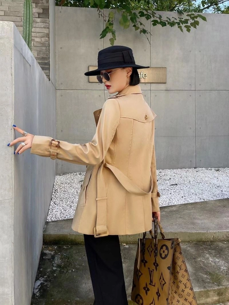 Inexpensive Burberry Outwear