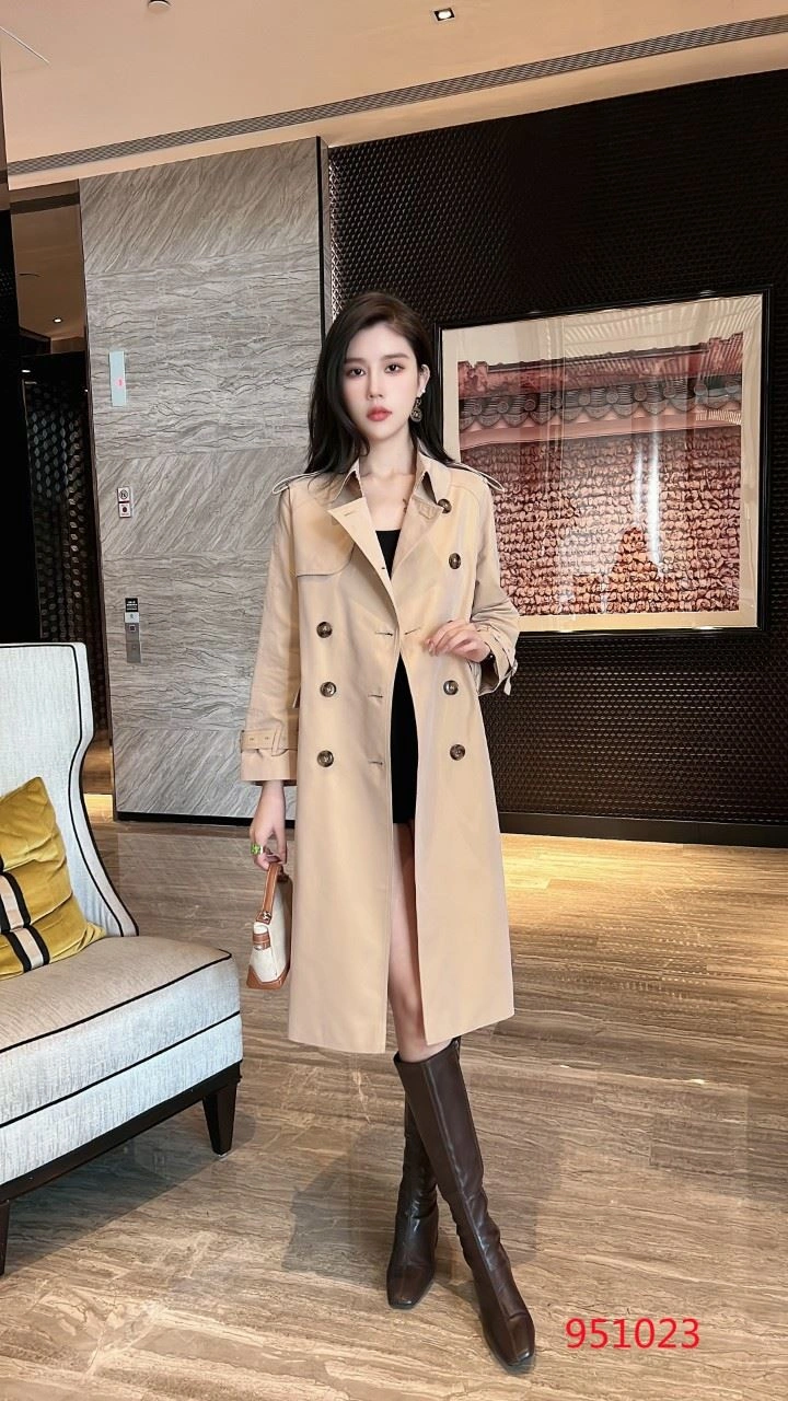 Reasonably priced Burberry Outwear