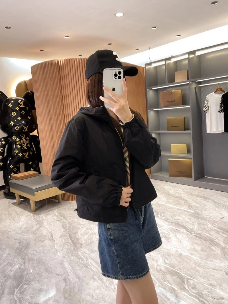 Top match Burberry Outwear