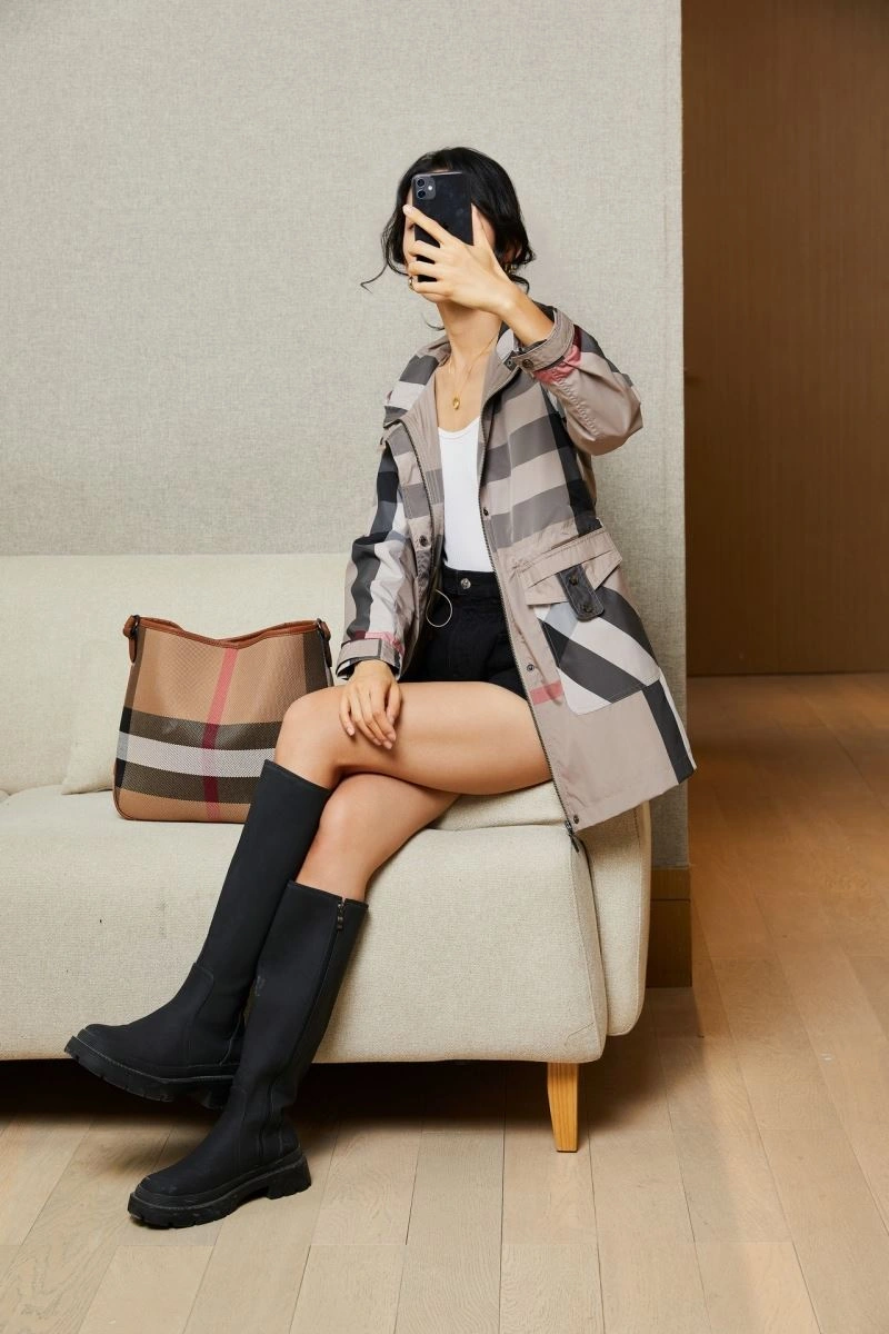 High accuracy Burberry Outwear