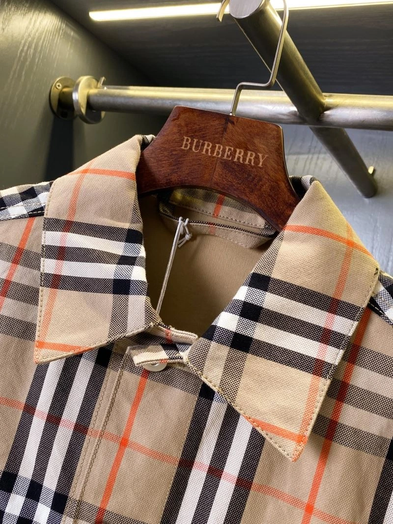 Brand-original Burberry Outwear