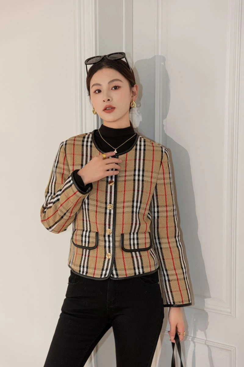 Accurate model Burberry Outwear