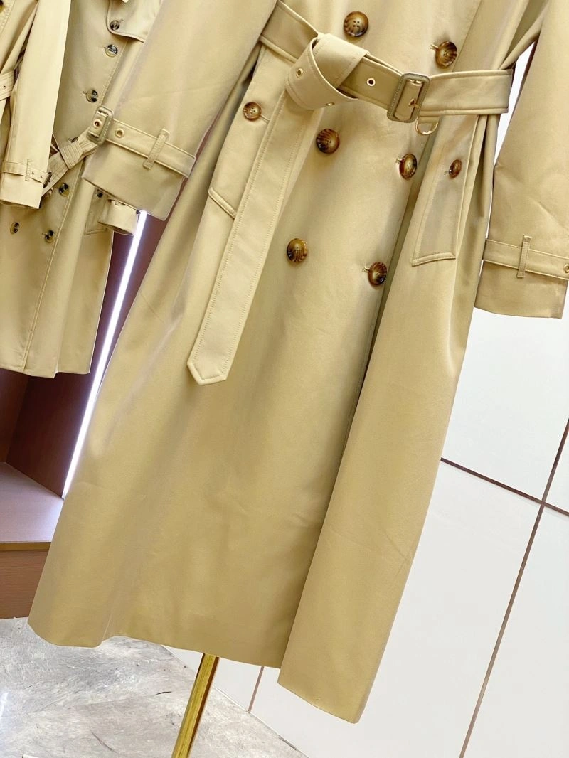 Legit Burberry Outwear