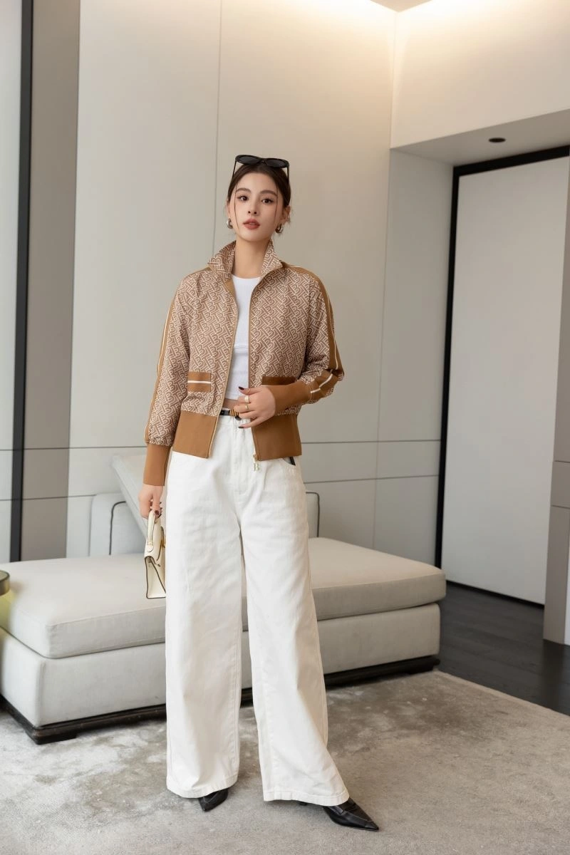 Indistinguishable Burberry Outwear
