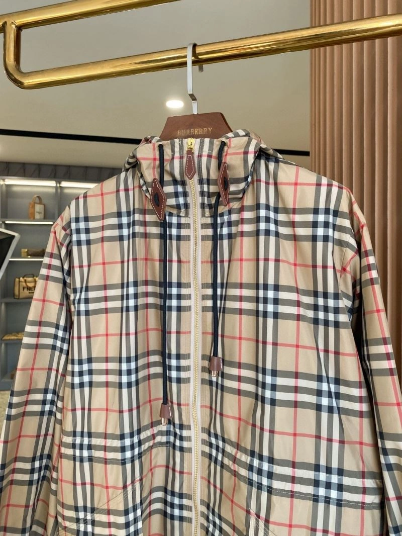 Inexpensive Burberry Outwear