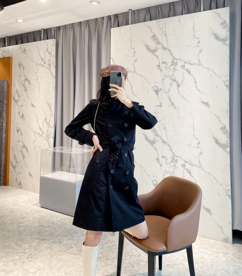 Low-cost Burberry Outwear