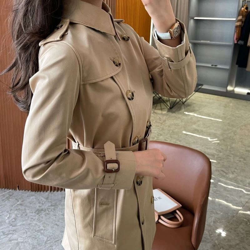 Accurate model Burberry Outwear