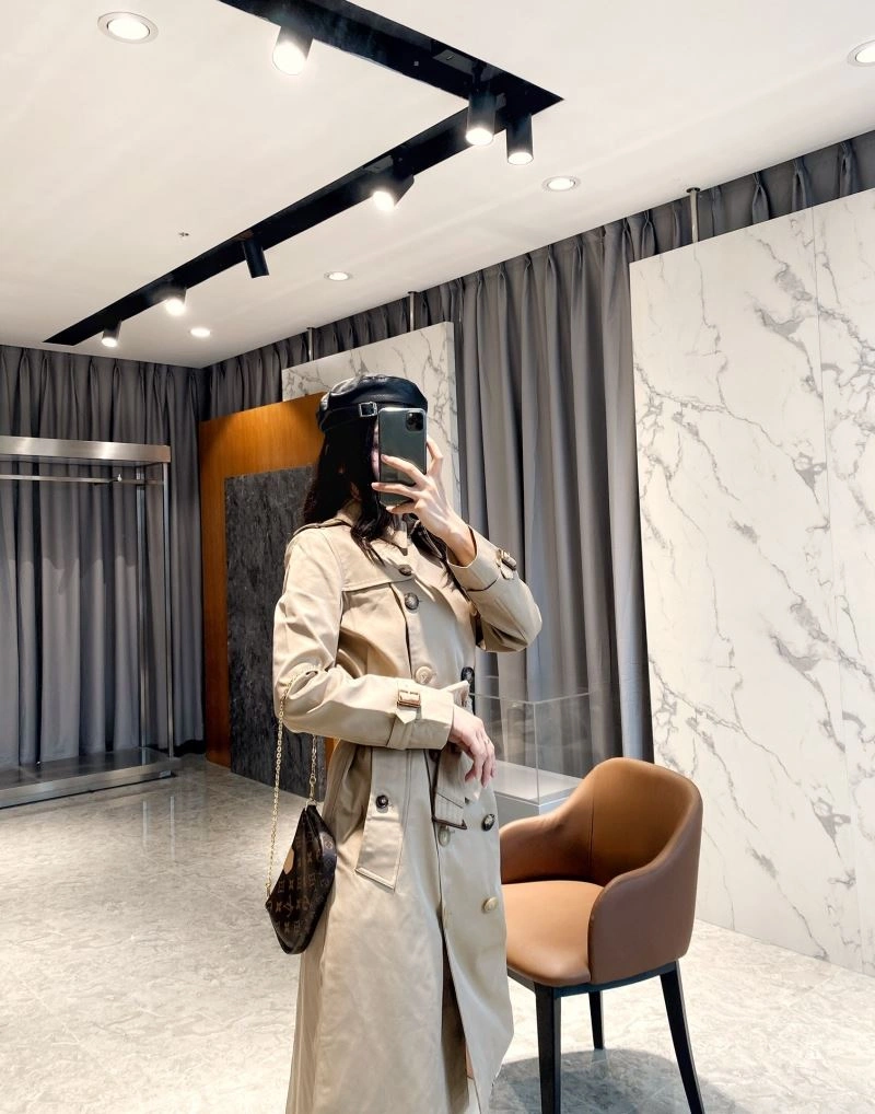 Precise copy Burberry Outwear