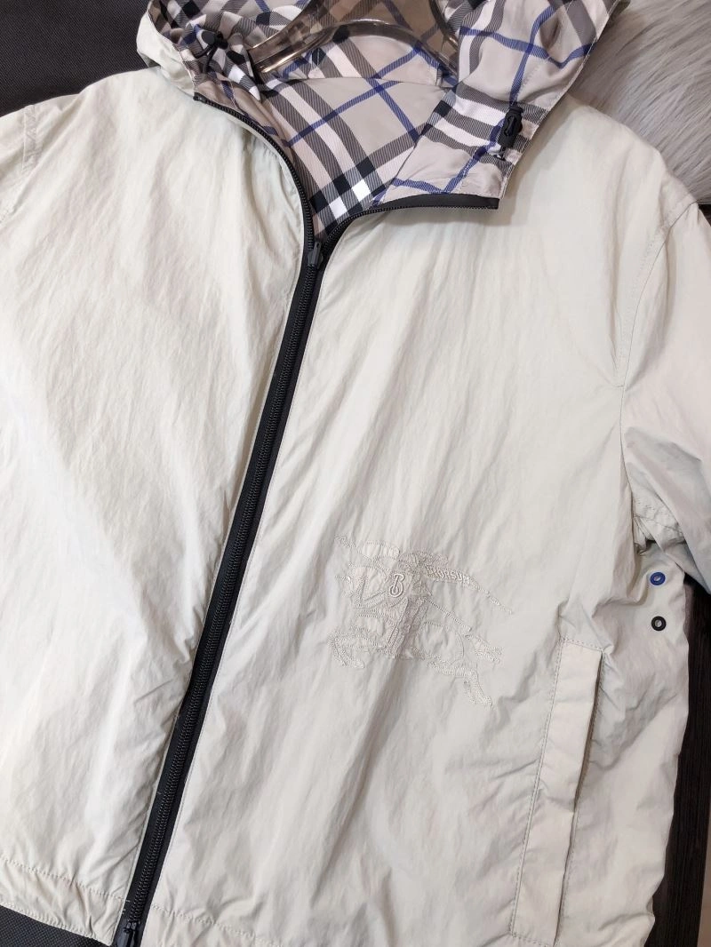 Official Burberry Outwear